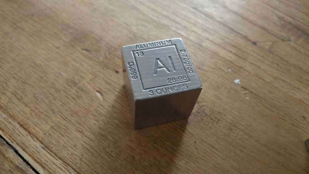 Cubo de aluminio pulido de 90 gramos (3 onzas) - ComprarLingotes.com