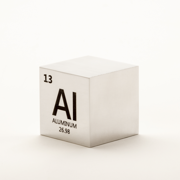 Cubo de aluminio de 38,1mm (aprox. 150g). Grabado a láser. Uno de los 5 ...