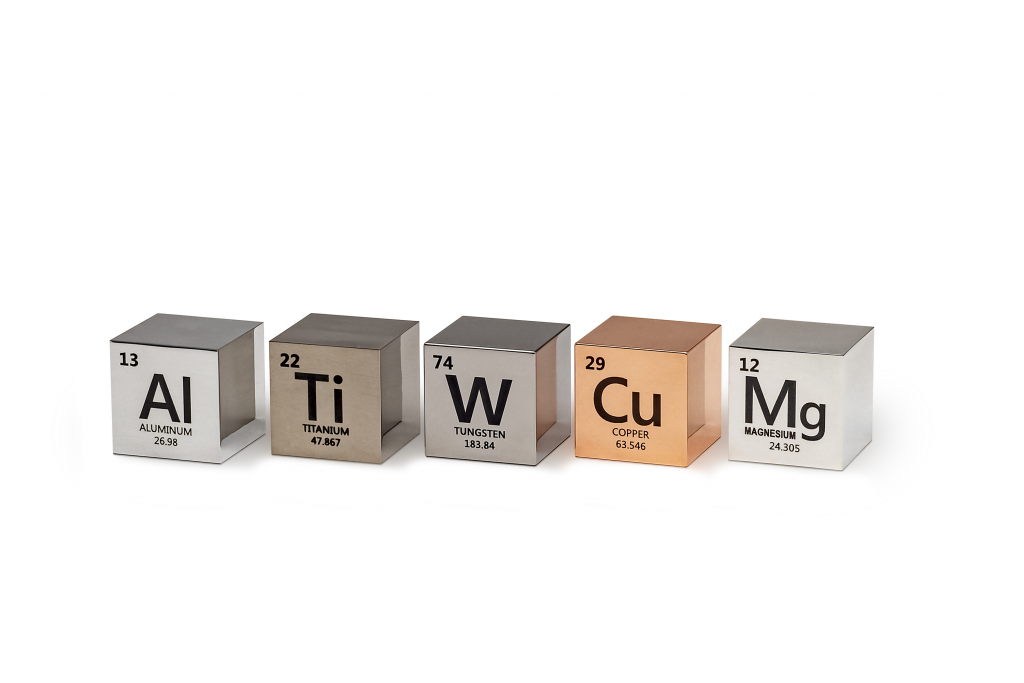 Cubo de aluminio de 38,1mm (aprox. 150g). Grabado a láser. Uno de los 5 ...